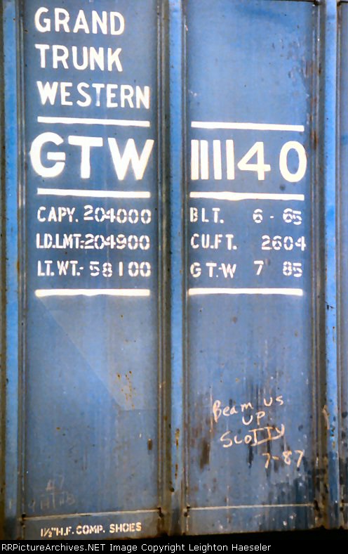 GTW 111140 stenciling & Graffiti